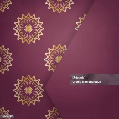 Burgundy Flyer Dengan Ornamen Emas Mewah Untuk Ucapan Selamat Anda