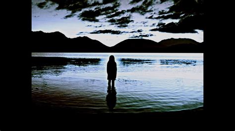 El Lago de Medialuna-Terror-TheStoryTeller - YouTube