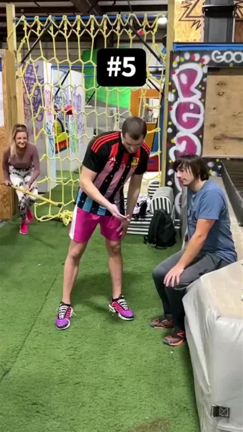 លេងចឹងៗៗៗ 柬埔寨头条