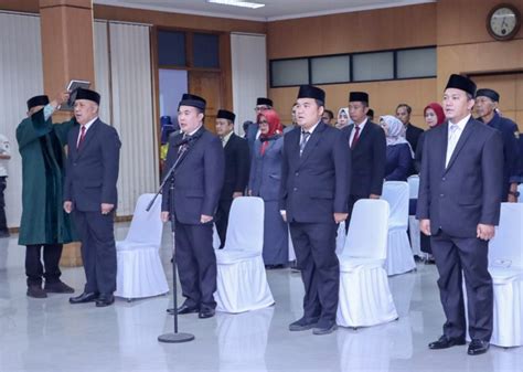Pj Wali Kota Cimahi Lantik Sejumlah Pejabat Tinggi Pratama Kilas