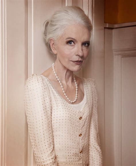 Agence De Top Modèles De Plus De 40 Ans Paris Women Grey Hair