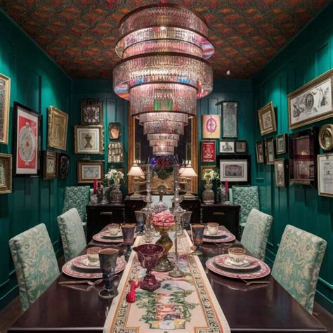11 Maximalist Dining Rooms That Will Make You Swoon List Fabricerie