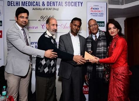 Dr Kanika Chauhan Awarded By Dr Kanikas Nu Fit Clinic