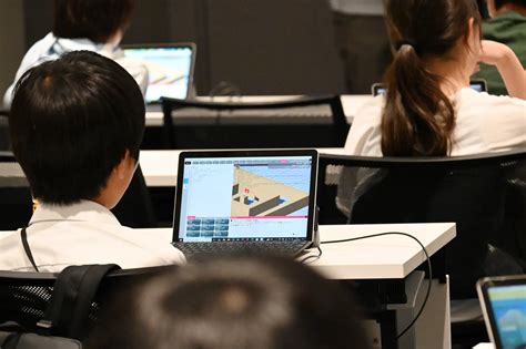 当社が2024年度も支援する渋谷区部活動「デジタルクリエイティブ部」でpythonプログラミングの授業（全3回）を実施しました 株式会社mixi