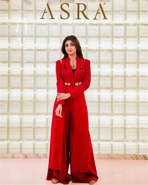 Shilpa Shetty Inspired Stylish And Glamorous Fashion Ideas K4 Fashion