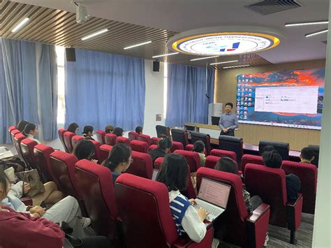 公共卫生与管理学院召开2023 2024学年第一学期期末研究生大会 广州中医药大学公共卫生与管理学院