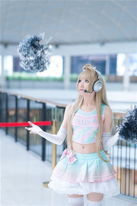 兔女郎d Va、学姐索尼子你选谁 一大波萌妹cos欣赏 图 新浪游戏 手机新浪网