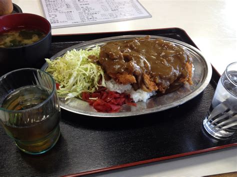 長岡市 ドライブイン野菊 カツカレーライス 秘伝！ 食堂カツカレー心得之条 大盛りユキヒロック