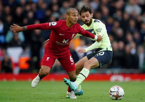 محمد صلاح يسجل الهدف الأول لـ ليفربول في شباك مانشستر سيتي فيديو