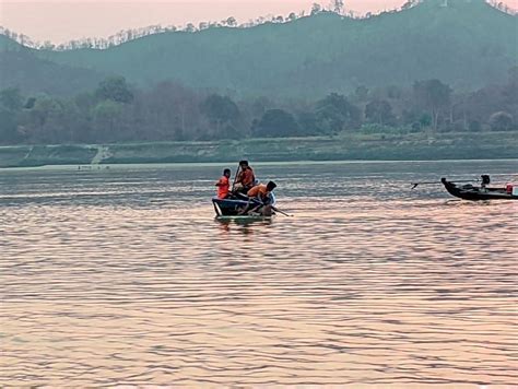 ပြည်မြို့တွင် ကလေးငယ်၄ဦး ဧရာဝတီမြစ်အတွင်းရေဆင်းကူးရာ ၂ဦးရေနစ်သေဆုံး