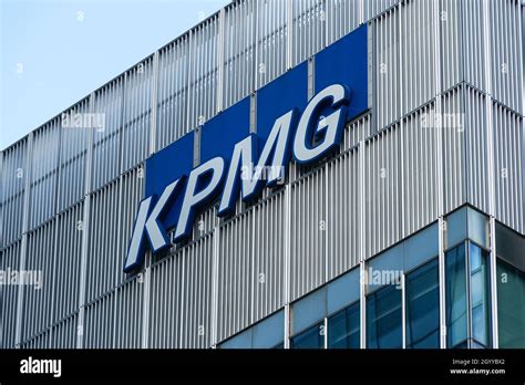 Kpmg International Limitiert Fotos Und Bildmaterial In Hoher