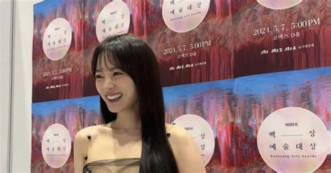 천우희 시스루 드레스 입고 뽐낸 글래머 몸매[★핫픽]