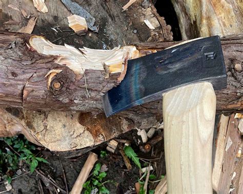 Felling Axe Vs Splitting Axe Understand The Differences Axe And Tool