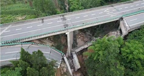 四川高速公路橋梁坍塌 兩輛車被燒毀只剩車架 Ctwant Line Today