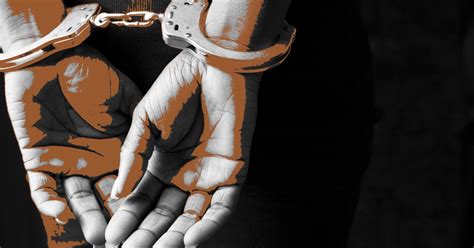 Woman Says Police Forced Her To Give Birth In Handcuffs Huffpost Women