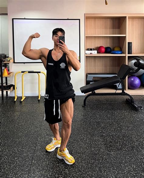 정진우 해운대pt • 장산pt 운동정보 안녕하세요 브라이언 입니다🫡 메인 제목에서 머리가 작아지는 ㅋ 마리가 직아보이게 힐수있는 운동을 알려드립니다 바로