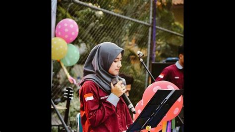 Lagi Syantik Cover Song Band Youtube