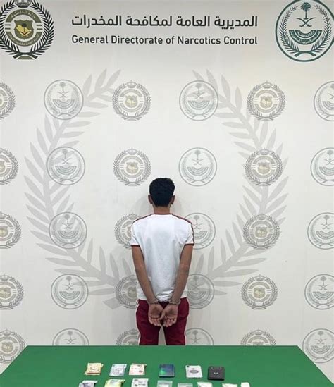 جريدة الرياض القبض على مصري في القصيم لترويجه مادتي الحشيش