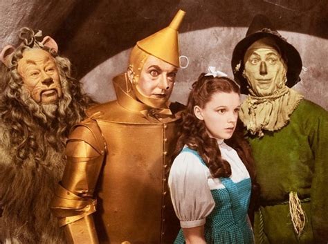 ‘비운의 도로시 주디 갈랜드 출연 영화들 국제신문