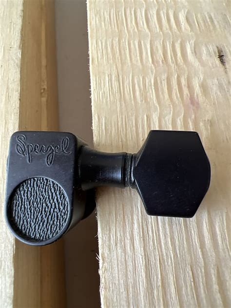 Sperzel Pro 6 Black Tuner Right Hand Reverb