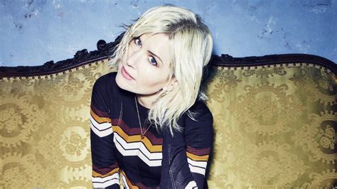 Dido announces her first tour for 15 years - BBC News