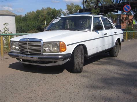 1980 Mercedes Benz E Class Pictures 2000cc Diesel For Sale