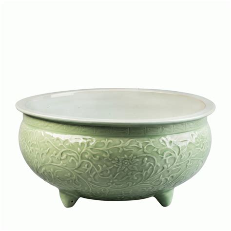 Antique Chinese Qing Porcelain Censer Available For Immediate Sale At