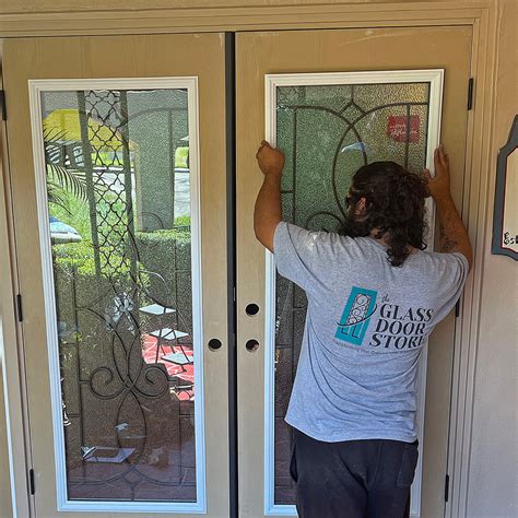 Transform Your Entryway With Decorative Glass Door Inserts