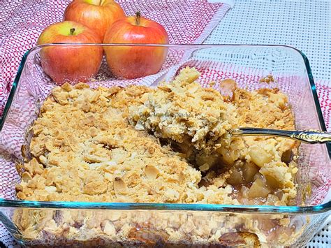 Celebration In My Kitchen Goan Food Recipes Goan Recipes Quick And Easy Delicious Apple Crisp