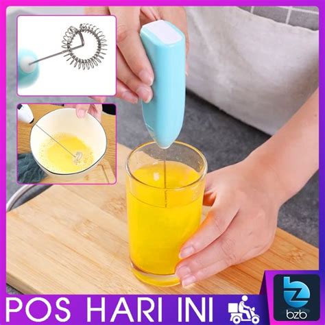 Non Stick 💥 Electric Mini Egg Beater Drinks Coffee Milk Hand Held