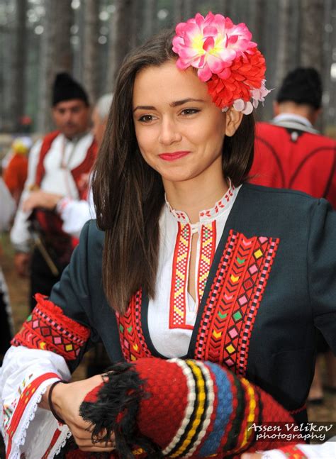 Асен Великов фотографът който възражда българското Most Beautiful