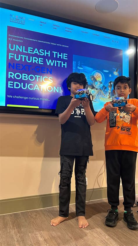 Gallery Genius Bit Academy