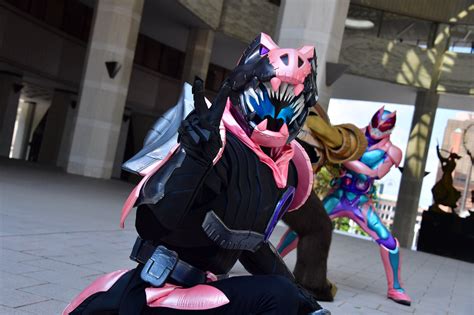 仮面ライダーリバイス On Twitter 👿ザツ魔👿 明日朝9時、リバイス第9話放送デビル〜🥳 家族の前で正体を明かしたカゲロウ… 大二
