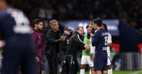 이강인의 Psg 선수단과 감독 사이 불화설 “심각한 논쟁 벌여”