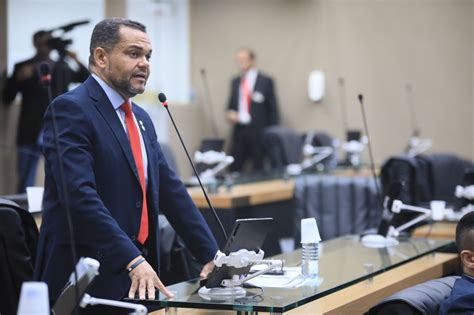 ALEAM Deputado Rozenha Questiona Valores Praticados No Porto De Manaus