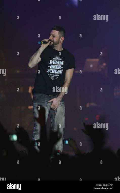 Das Bo Performing Live At Wir Beaten Mehr Event At O2 World Arena