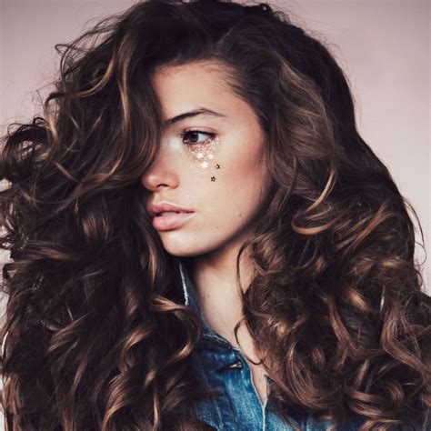 Curly Hair Wallpapers 4k Hd Curly Hair Backgrounds On Wallpaperbat