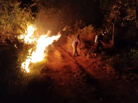 จนท สู้ไฟป่าทั้งวันทั้งคืน เช้านี้เชียงใหม่ขึ้นที่ 1 เมืองอากาศแย่สุดในโลก ดราม่าไทยแลนด์