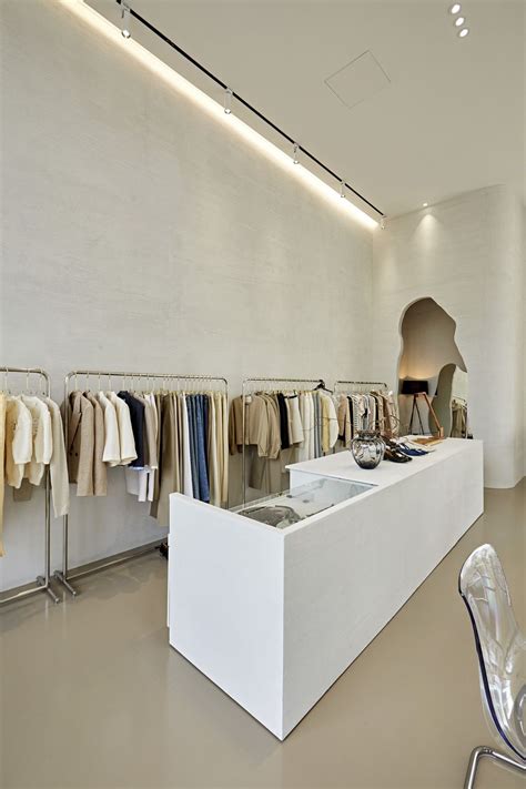 No2707 윤슬로 화이트톤 깔끔하고 모던한 35평 카페 And 패션편집샵 인테리어 Retail Interior