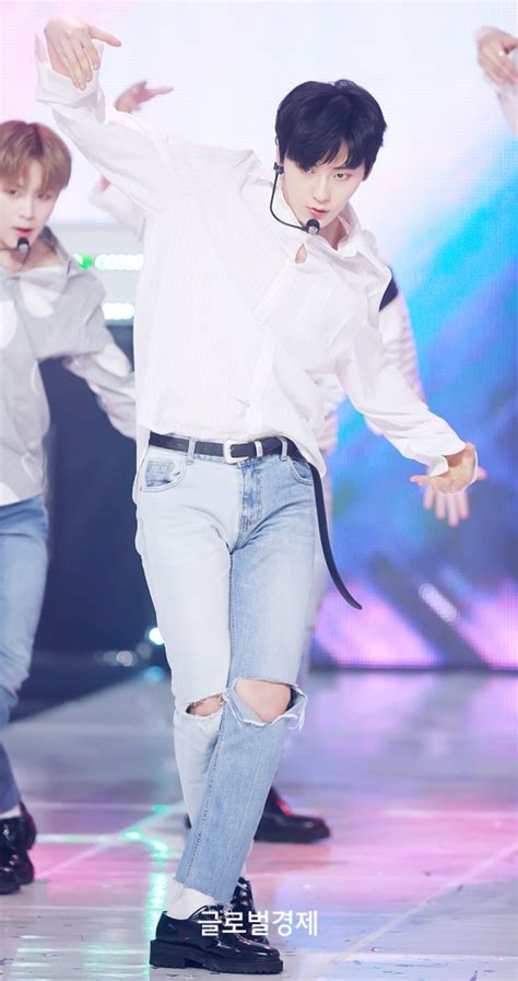 포토 워너원wanna One 황민현 댄싱황제의 학같은 안무~
