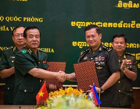 មេបញ្ជាការ កងទ័ពជើងគោក ជួបប្រជុំប្រចាំឆ្នាំជាមួយនឹង មេបញ្ជាការ