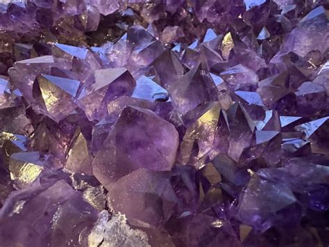 Amythest Big Chunk With Thicc Points Druse And Inclusions R