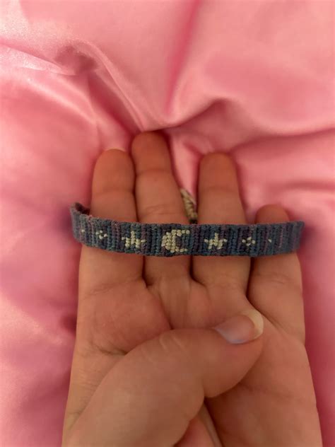 Alpha Pattern BraceletBook