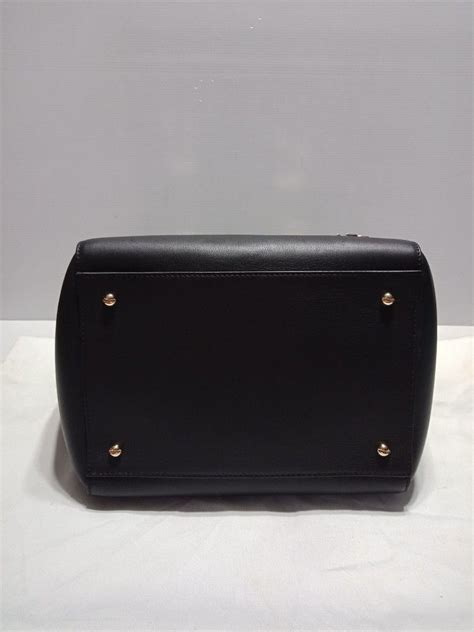 Givenchy Hdg Tote 2 Way Bag Luxury Bags And Wallets On Carousell