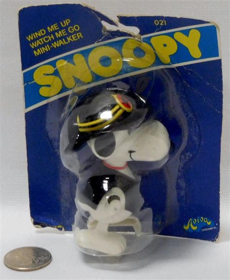 Vintage 1980s Peanuts Snoopy Wind Up Mini Walker Unopened 4585345126