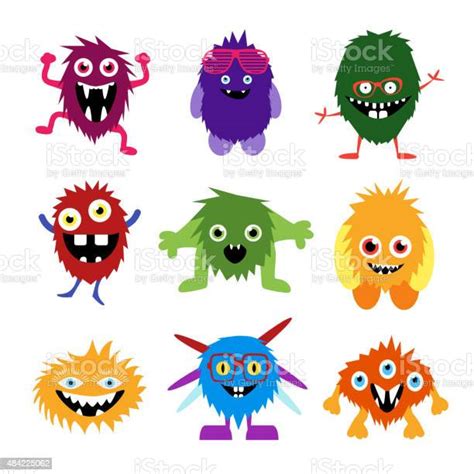 벡터 세트마다 말풍선이 있는 귀여운 Monsters 및 외계인 0명에 대한 스톡 벡터 아트 및 기타 이미지 0명 2015년
