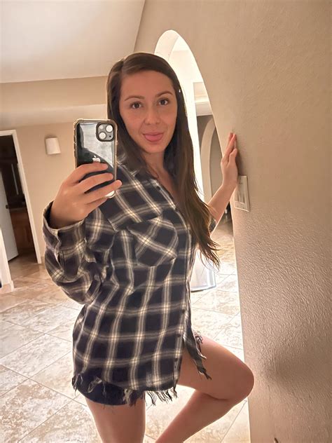 Lazy Day Selfie 28 Rselfie