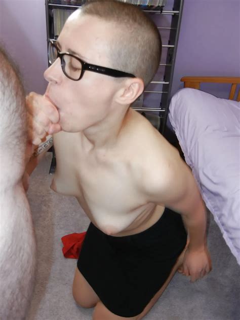 Horny Nerd Shelly Sucks Some Dick 10 Nude Pics Xhamster