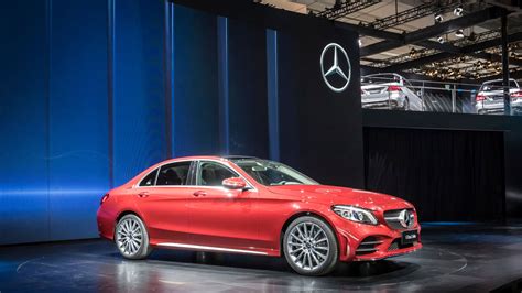 Mercedes C Class L Stretches In Front Of Beijing Crowd