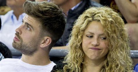 Après Sêtre Séparé De Shakira Gérard Piqué Saffiche Avec Sa Nouvelle